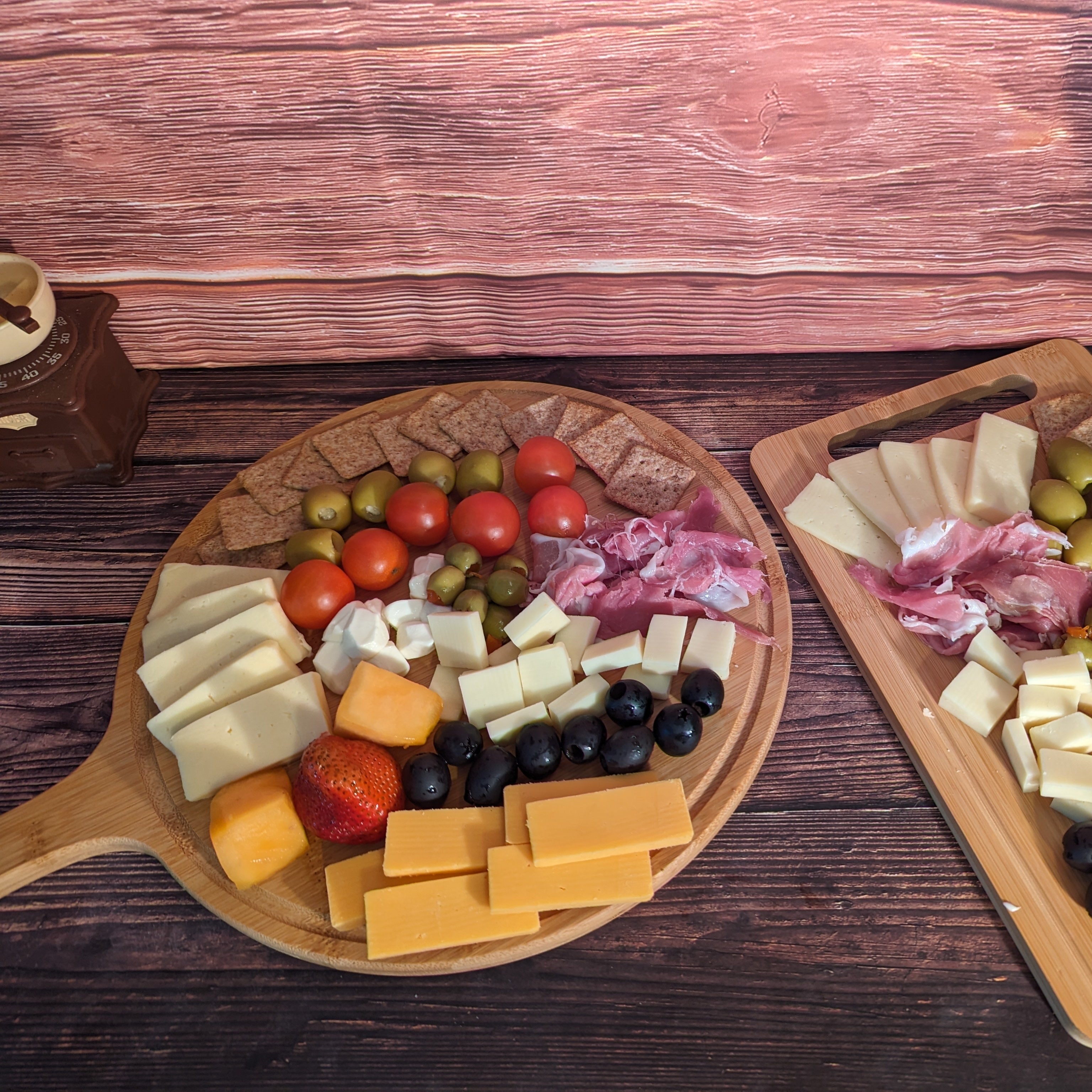 Charcuterie Trays/Cutting Boards – HaldeCraft